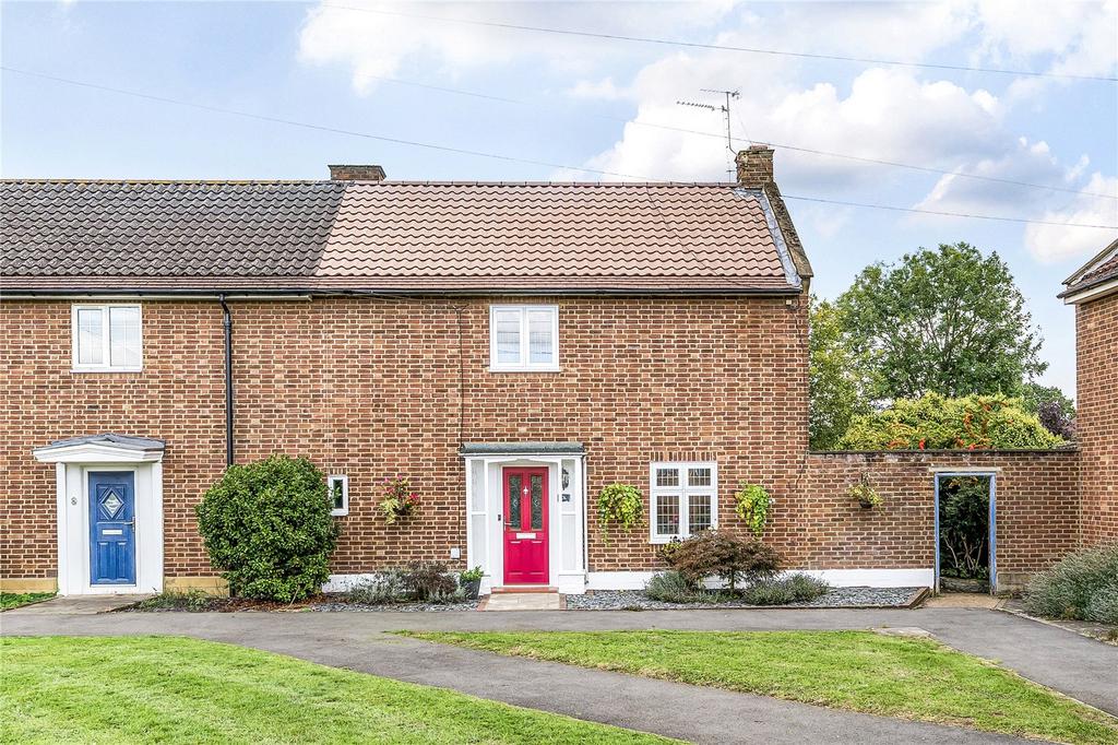 Bankside Drive, Thames Ditton, KT7 3 bed end of terrace house for sale ...