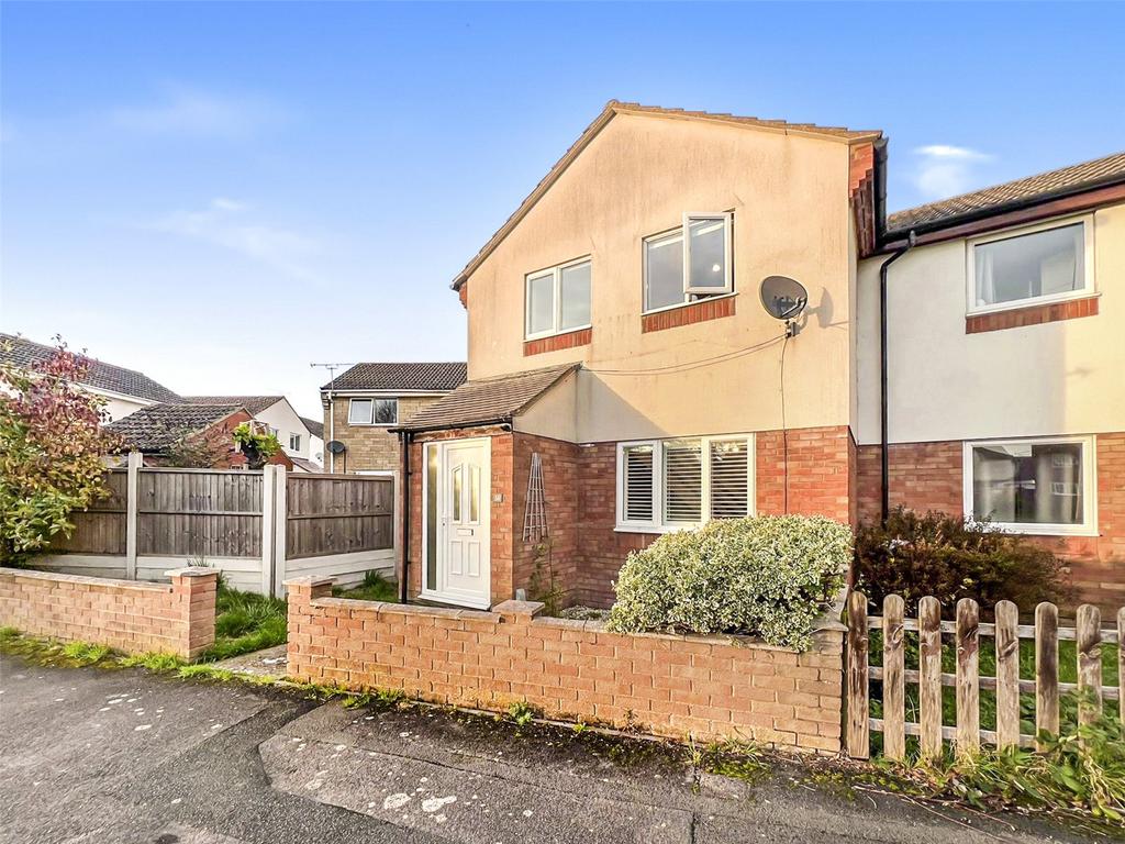 Plattes Close, Swindon SN5 3 bed semi-detached house - £1,350 pcm (£312 pw)