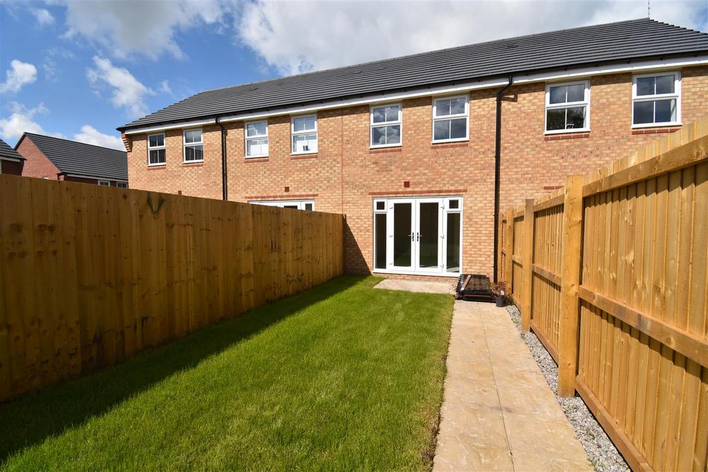 William Howell Way, Alsager 2 bed townhouse - £850 pcm (£196 pw)