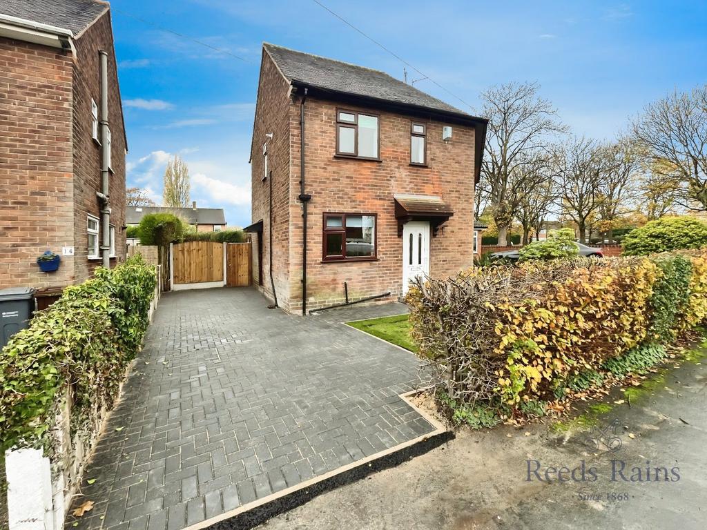 Winterslow Avenue, Greater Manchester... 3 bed semi-detached house - £ ...