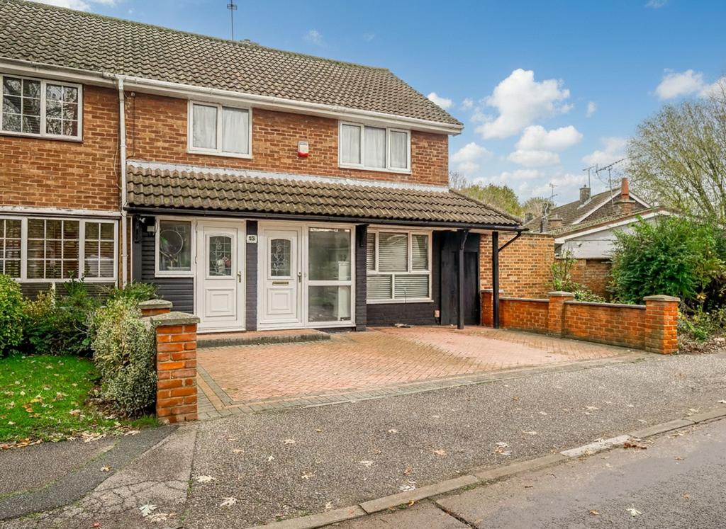 The Hatherley, Basildon SS14 3 bed terraced house - £350,000