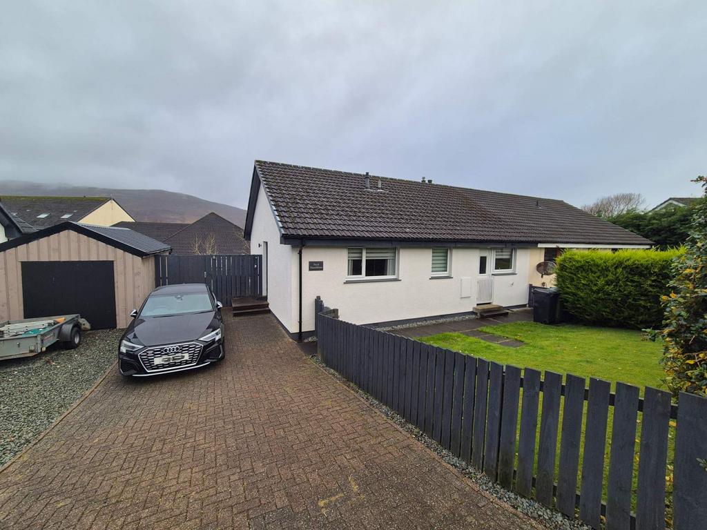 Hazeldean, 6 Cruachan Place, Portree... 3 bed semi-detached house for sale - £235,000