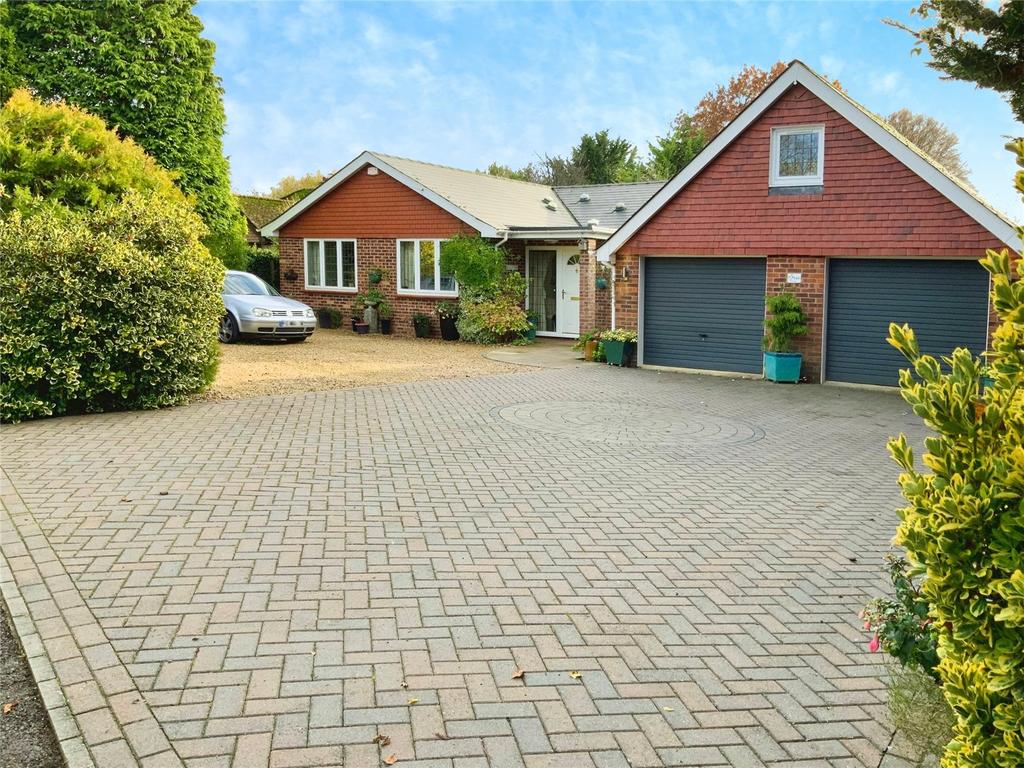 Drift Road, Clanfield, Waterlooville 3 bed bungalow - £750,000