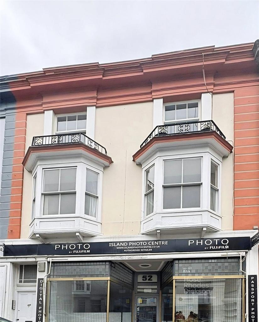Union Street, Ryde, Isle of Wight, PO33 2 bed flat - £795 pcm (£183 pw)