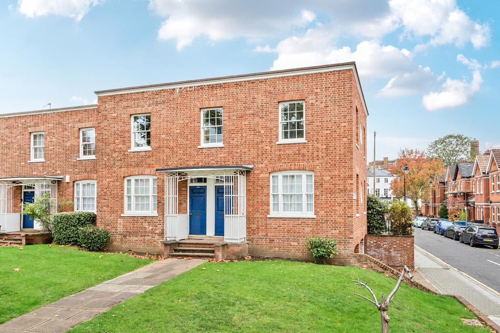 Grove Lane, London 2 bed apartment for sale - £575,000
