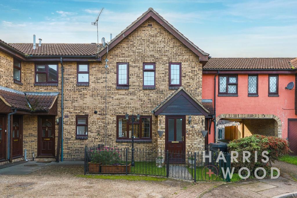 Claudius Way, Witham, Essex, CM8 3 bed semi-detached house for sale - £ ...