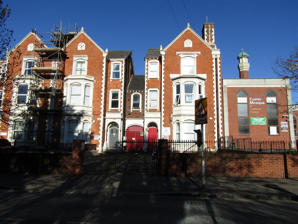 York Road, Exeter EX4 2 bed flat to rent - £1,200 pcm (£277 pw)