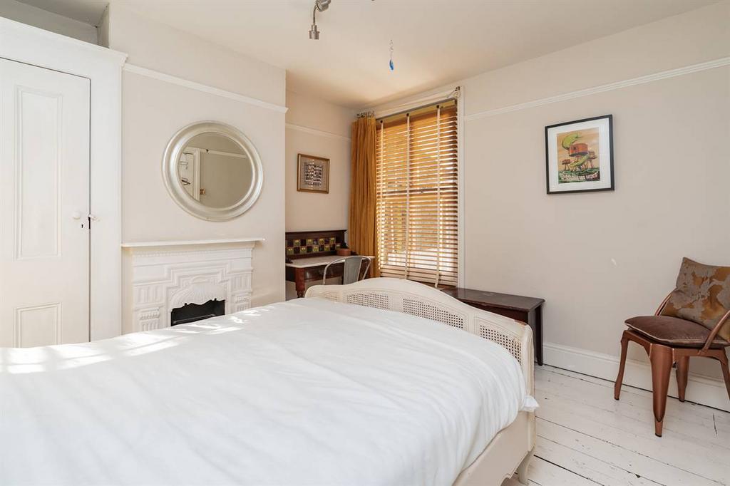 Regent Street, Whitstable 3 bed terraced house for sale - £425,000