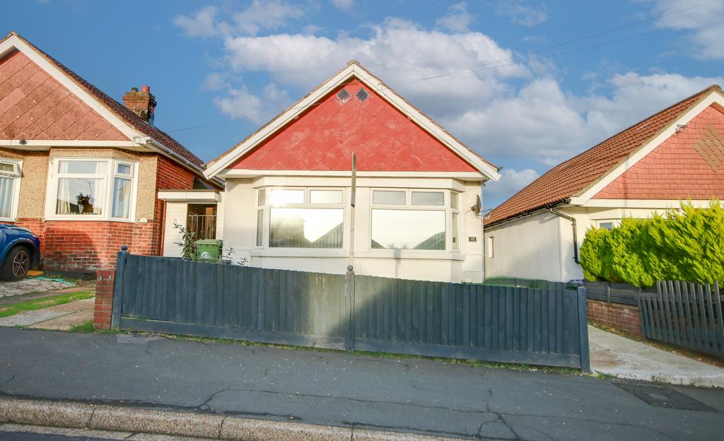 MIDANBURY! NO FORWARD CHAIN! EXTENDED! 2 bed detached bungalow for sale ...