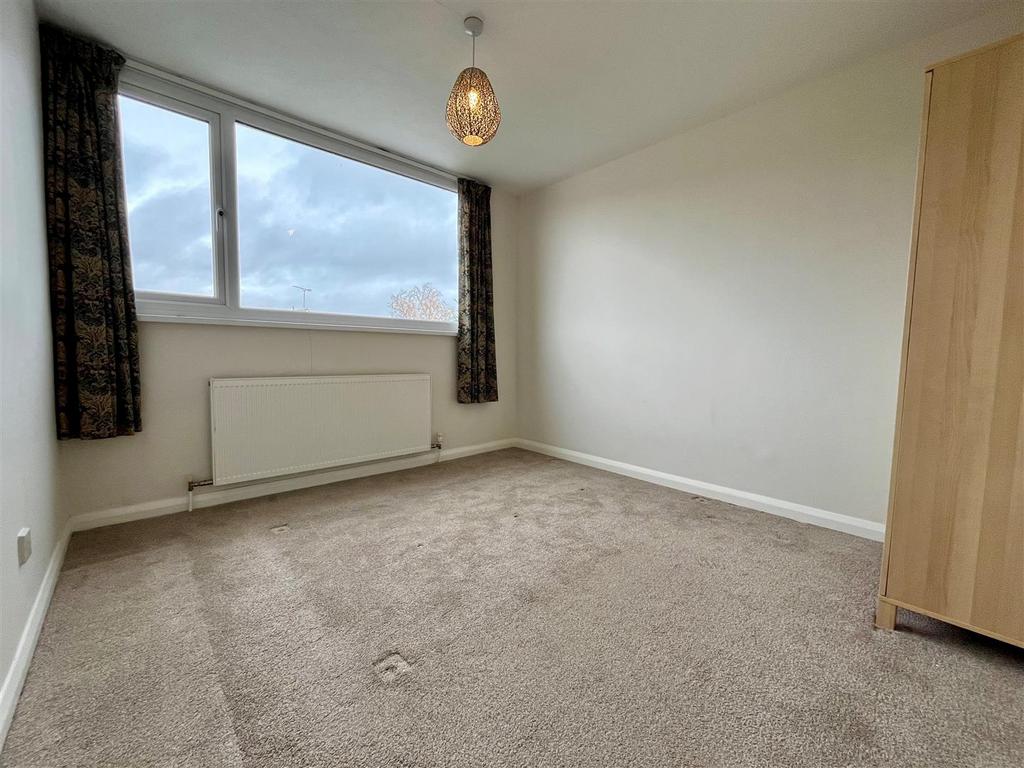 Hall Road, Sproatley, Hull 3 bed semi-detached house for sale - £235,000