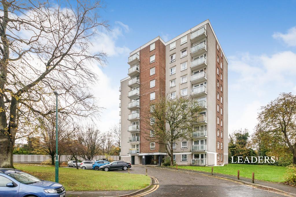 Basinghall Gardens, Sutton, SM2 2 bed flat - £1,500 pcm (£346 pw)