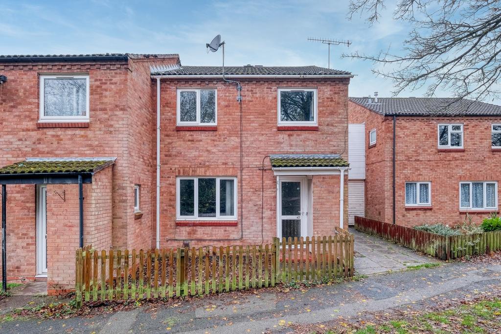 Barnwood Close, Redditch, B98 3 bed end of terrace house - £200,000