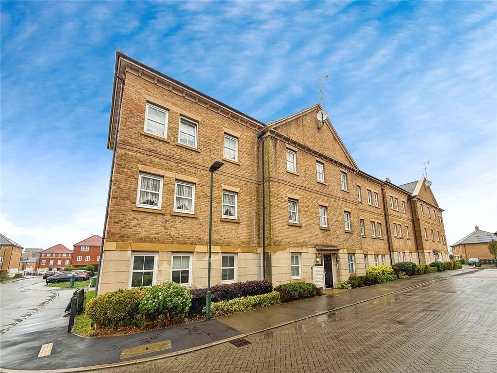 Rainbow Road, Erith DA8 2 bed flat for sale - £260,000