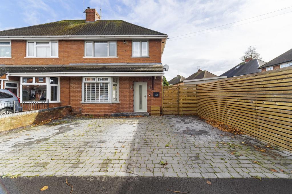 Morrin Close, Worcester WR3 3 bed semi-detached house - £320,000