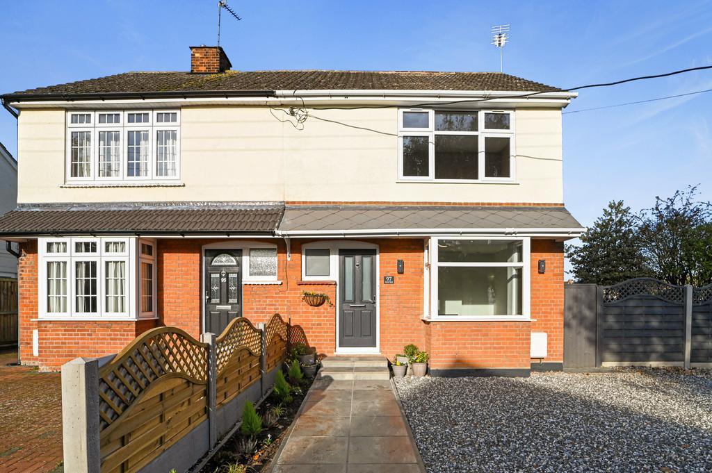 Chapel Road, Tiptree 3 bed semi-detached house for sale - £375,000