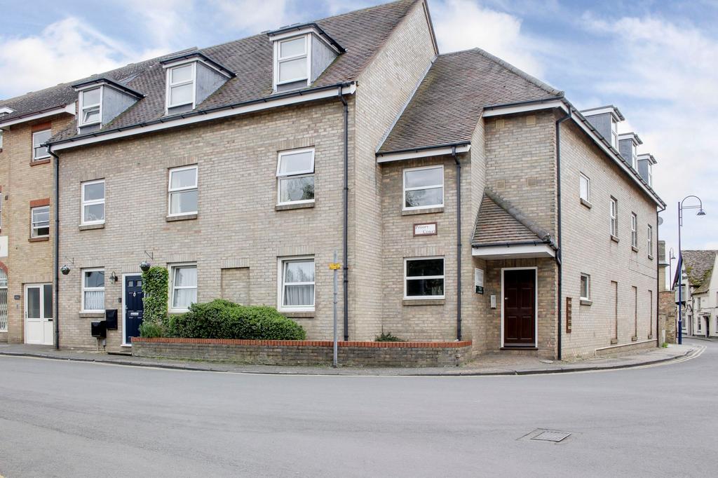 Priory Lane, St. Neots PE19 2 bed flat - £895 pcm (£207 pw)