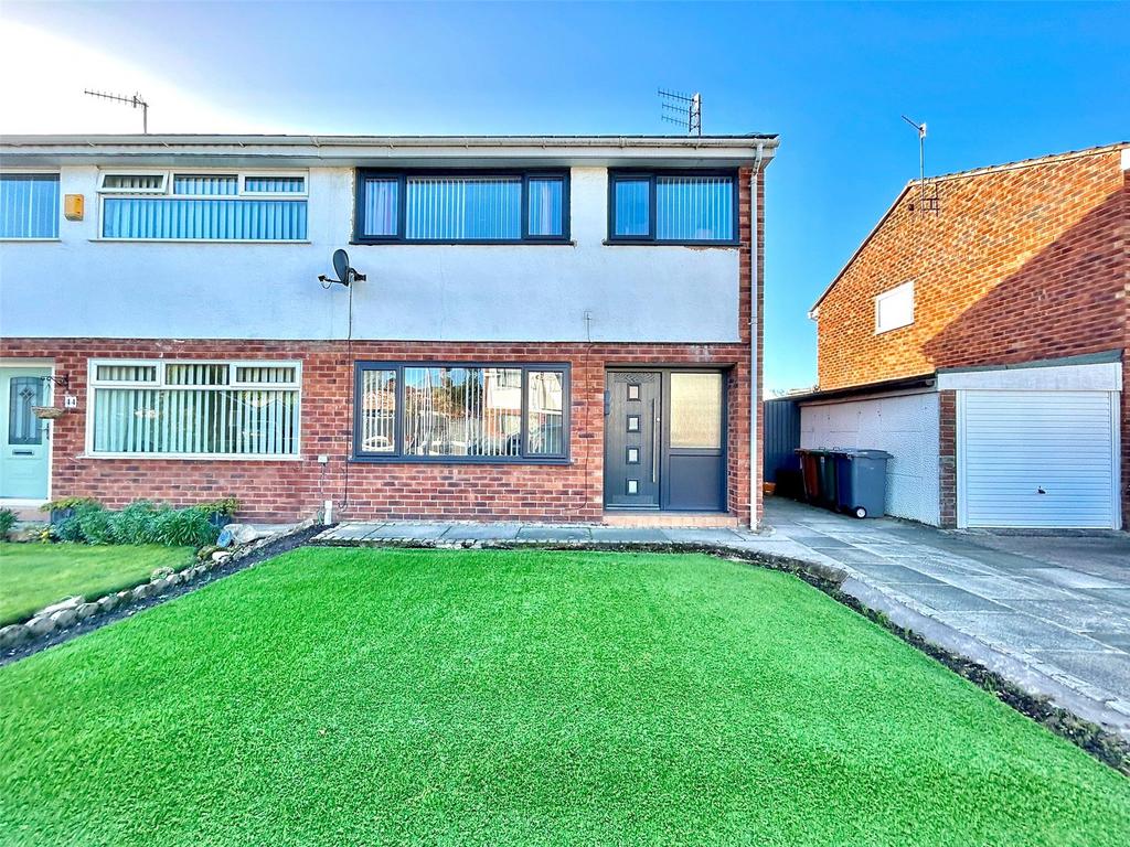 Palmwood Close, Prenton, Merseyside... 3 bed semi-detached house - £230,000