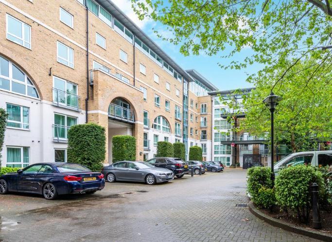 Hopton Road, Building 45, Royal... 1 bed flat - £1,452 pcm (£335 pw)