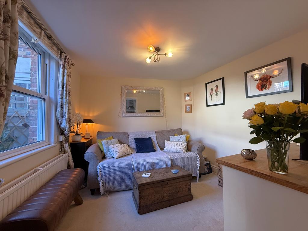 Grove Street, Wantage 1 bed terraced house - £1,150 pcm (£265 pw)