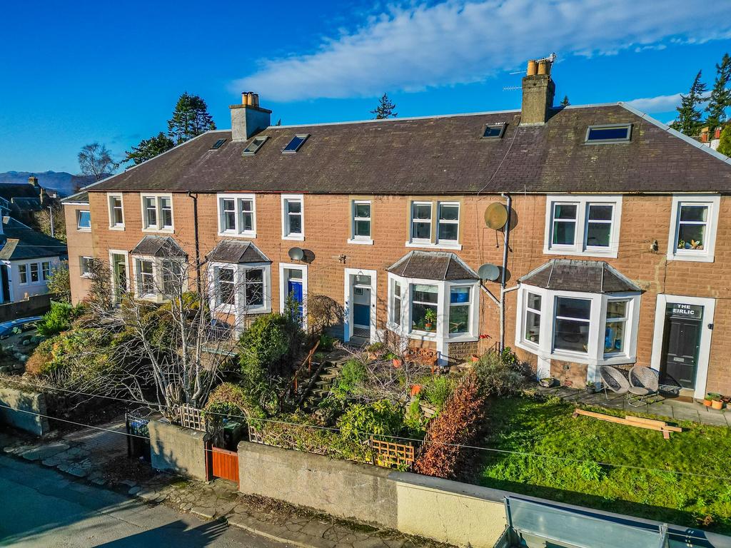 Murray Place, Crieff, PH7 3 bed terraced house for sale - £240,000