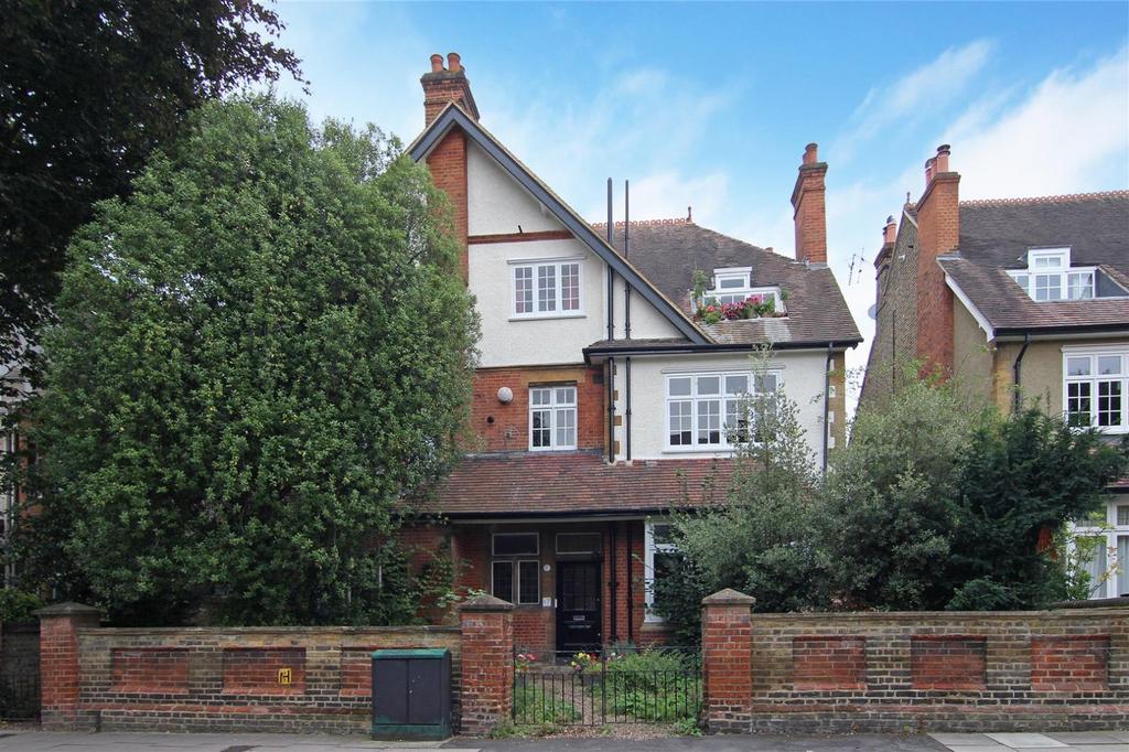 Briar Walk, London 1 bed flat - £3,000 pcm (£692 pw)