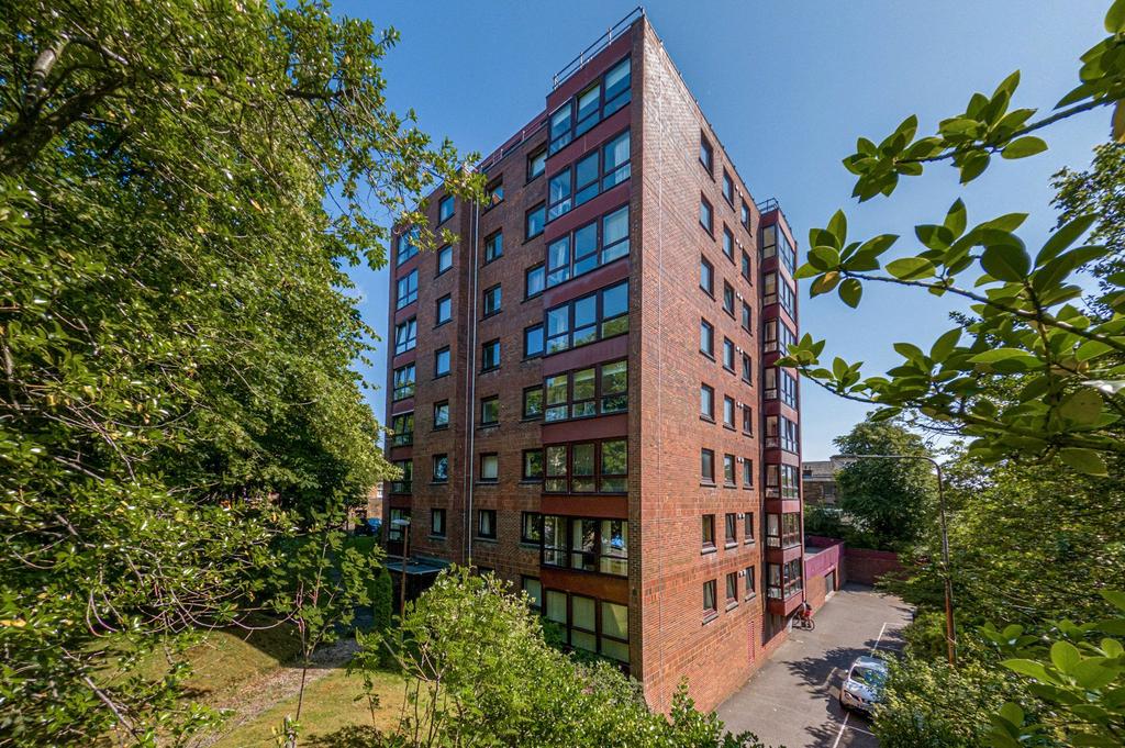 Cleveden Drive, Kelvinside, Glasgow 1 bed apartment - £149,995