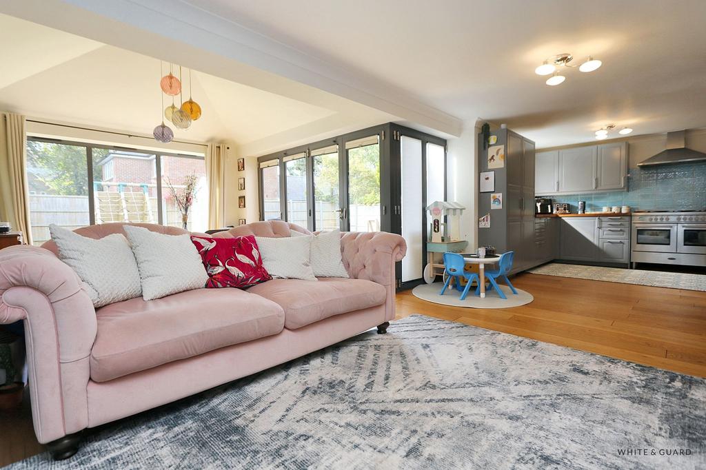 Knowle Avenue, Fareham PO17 4 bed detached house for sale - £625,000