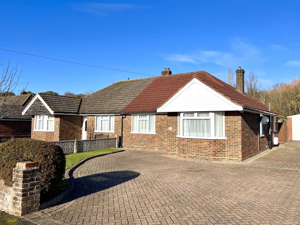 St. Michaels Avenue, Fairlands... 3 bed bungalow for sale - £475,000