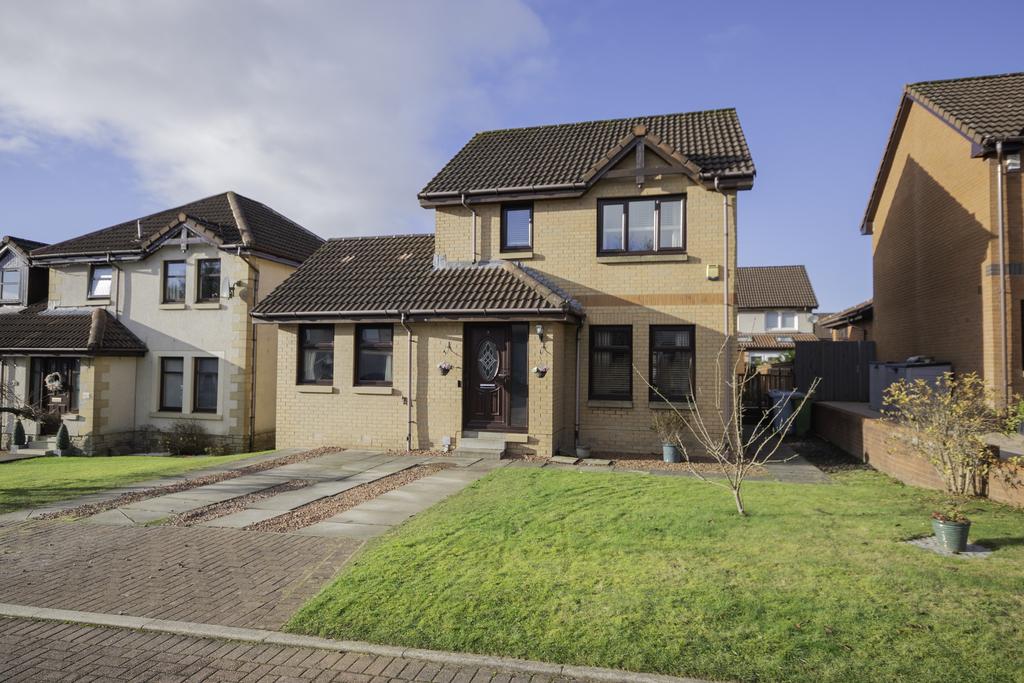 Glen Sannox Wynd, Cumbernauld G68 4 bed detached house - £275,000