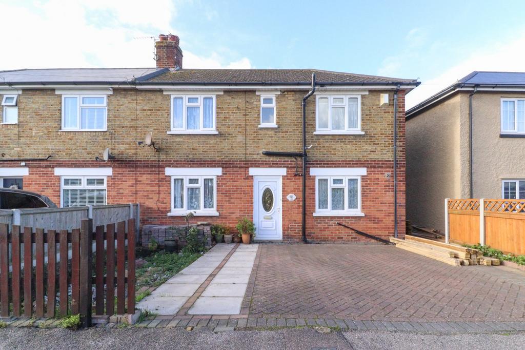 Brooke Avenue, Margate, Kent, CT9 3 bed semi-detached house for sale ...