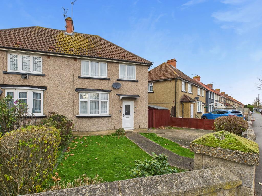 Raleigh Road, Feltham, Middlesex, TW13 3 bed semi-detached house for ...