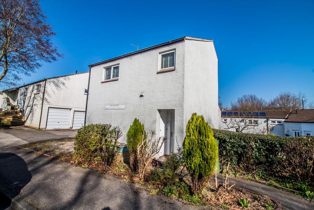Broadmeadows, Fatfield, Washington... 2 bed flat - £650 pcm (£150 pw)