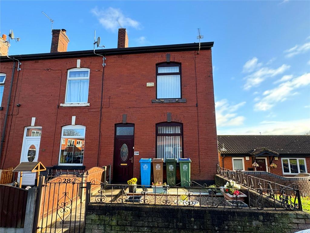 Bank Street, Heywood, Greater... 2 bed end of terrace house - £145,000