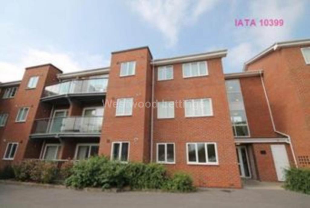 Windsor Court, Sunny Bank, Burslem 2 bed apartment - £625 pcm (£144 pw)