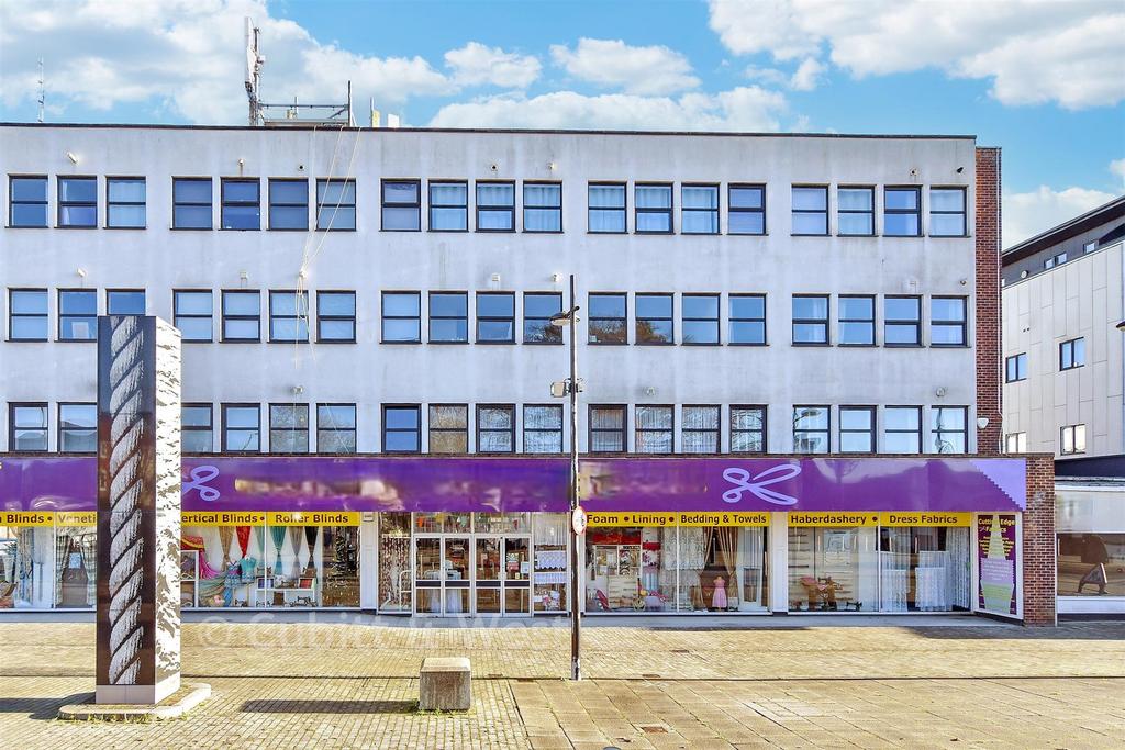 Hulbert Road, Waterlooville, Hampshire 1 bed flat for sale - £129,500