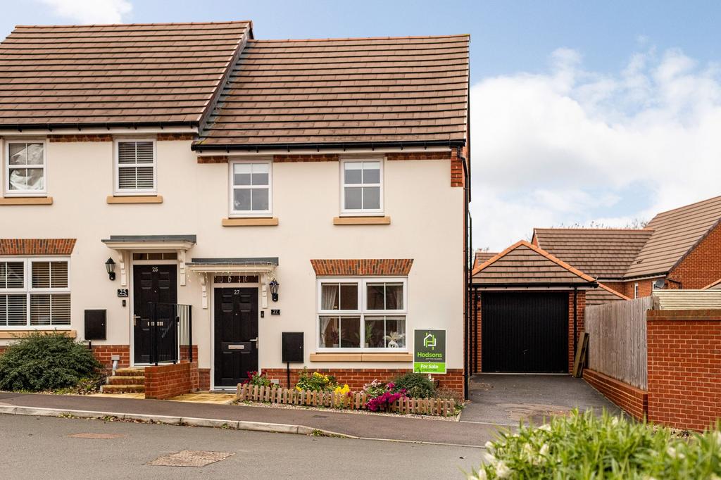Durnells, Didcot OX11 3 bed semi-detached house for sale - £390,000