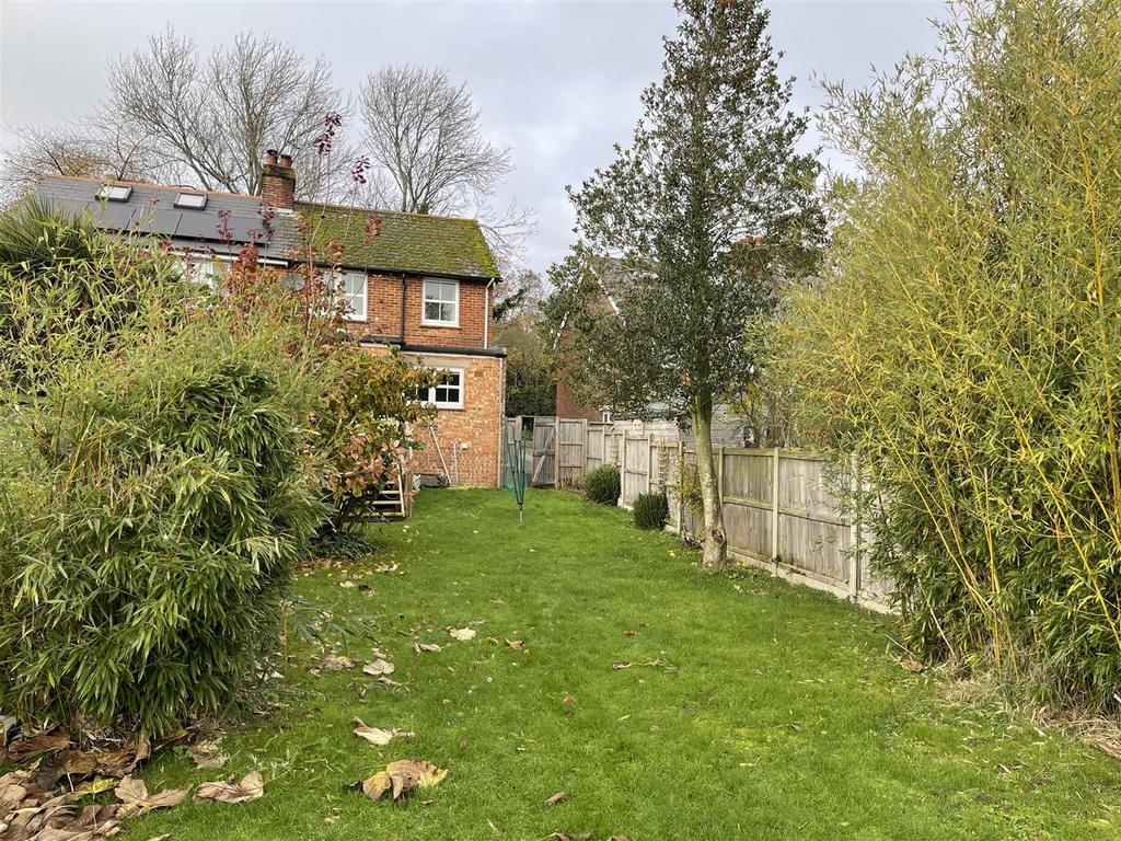 Lackenden Cottages, Littlebourne CT3 3 bed semi-detached house - £1,350 ...