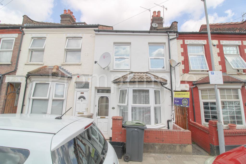 Reginald Street Luton LU2 7QZ 3 bed terraced house - £1,500 pcm (£346 pw)