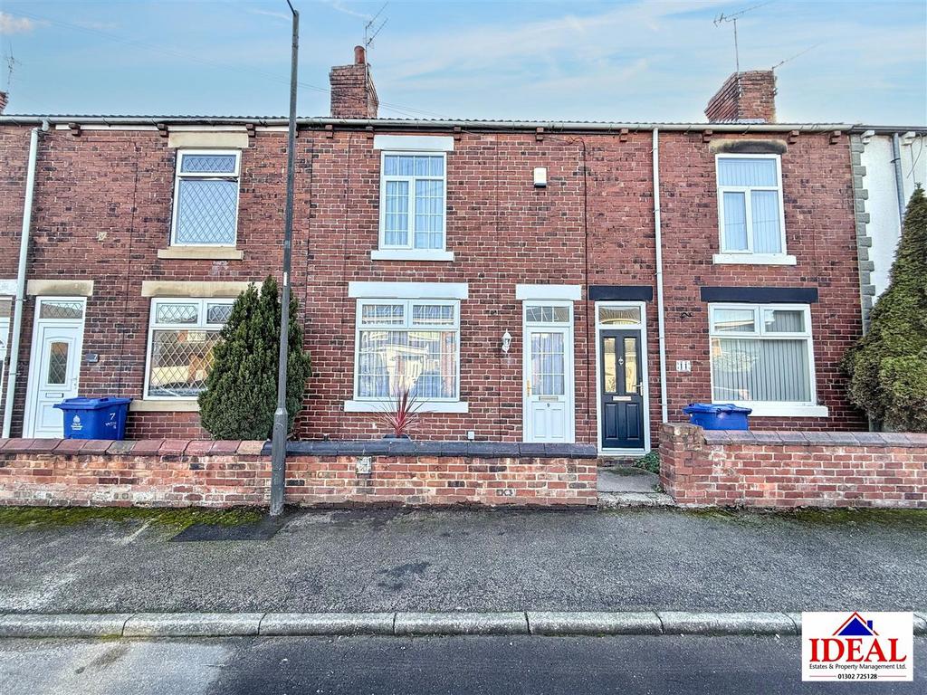 Victor Street, Carcroft, Doncaster 3 bed terraced house for sale - £119,950
