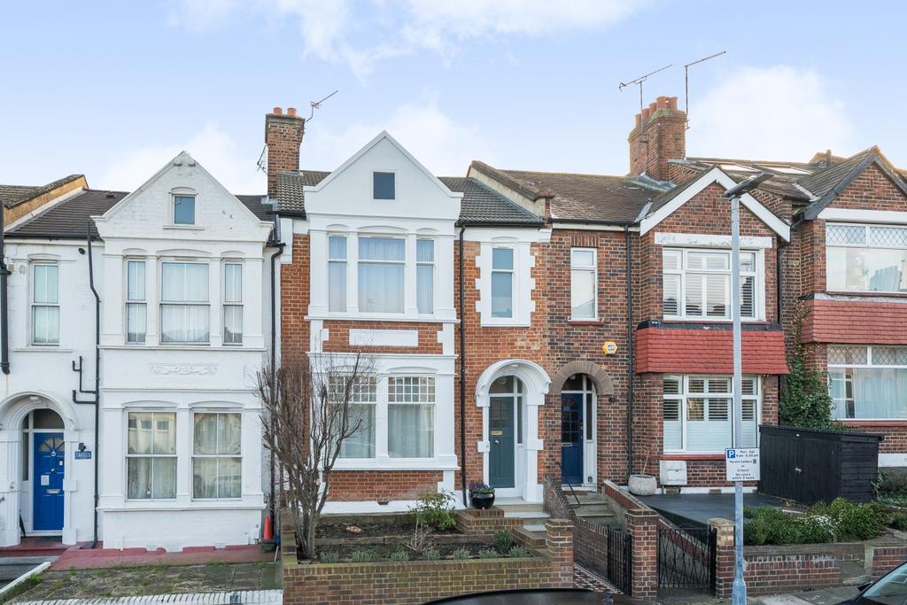 Mayhill Road London SE7 3 bed terraced house - £2,600 pcm (£600 pw)