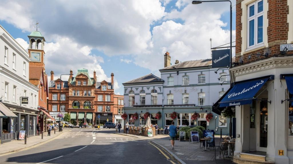 Wimbledon, London, SW19 1 bed apartment to rent - £1,900 pcm (£438 pw)