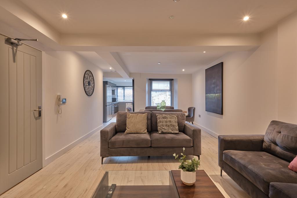 at Liverpool, 17, Woodlands Terrace SA1 5 bed house of multiple ...