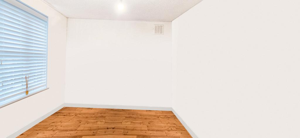 Canning Town, London, E16 3 bed flat for sale - £399,995