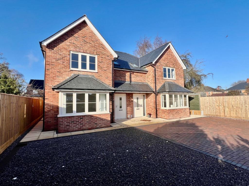 Park Road, Didcot, OX11 3 bed semi-detached house for sale - £450,000