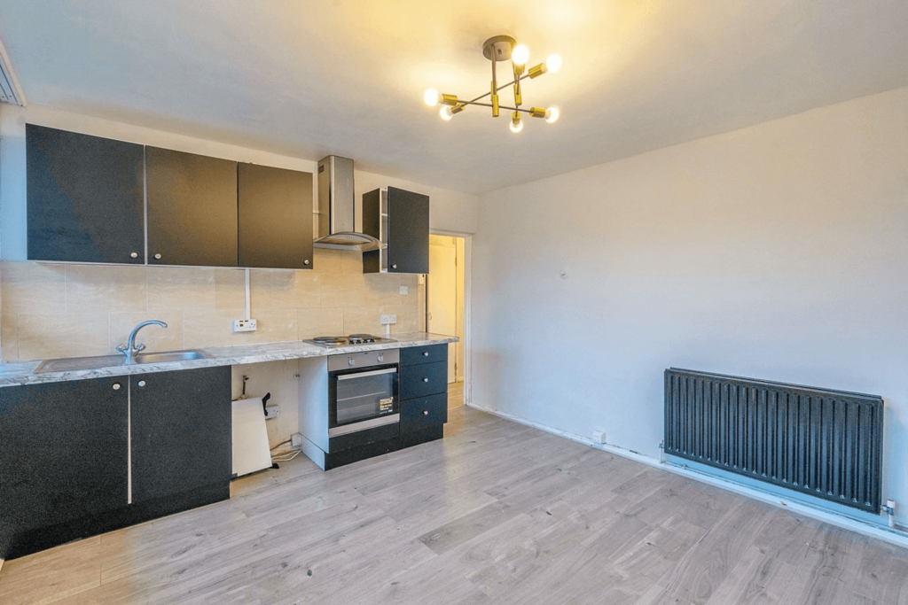 Evelyn Street, London, SE8 2 bed apartment - £1,800 pcm (£415 pw)