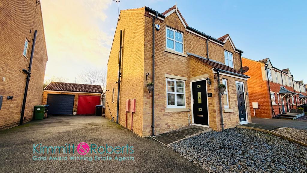 Stoneycroft Way, Seaham, Durham, SR7 7DG 2 bed semi-detached house - £ ...