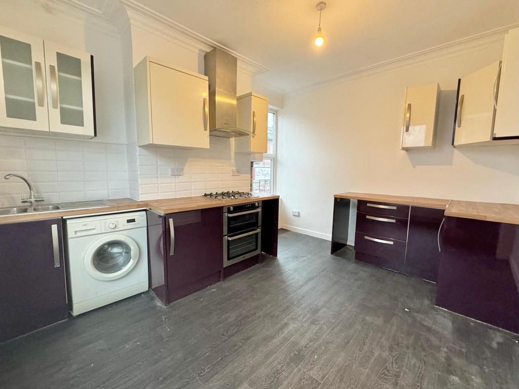 Hardy Terrace, Leeds, West Yorkshire... 4 bed terraced house - £1,200 ...