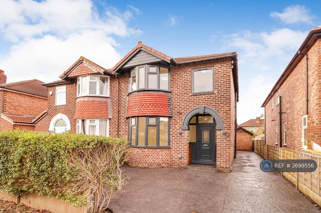 Windsor Drive, Timperley, Altrincham... 3 bed semi-detached house - £ ...
