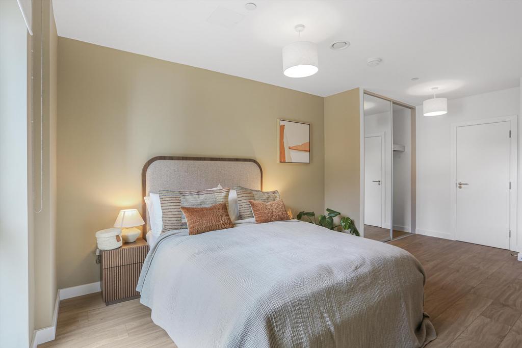 Capital Interchange Way, Brentford, TW8 2 bed flat - £2,500 pcm (£577 pw)