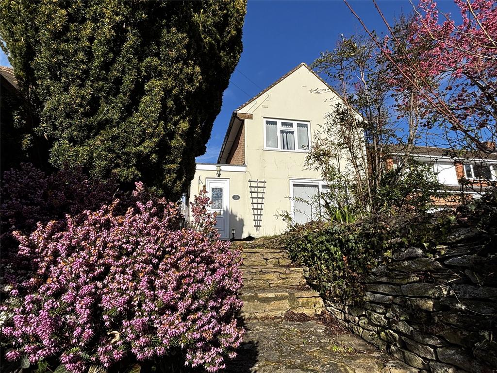 Priory Lane, Cheltenham GL52 3 bed detached house - £425,000